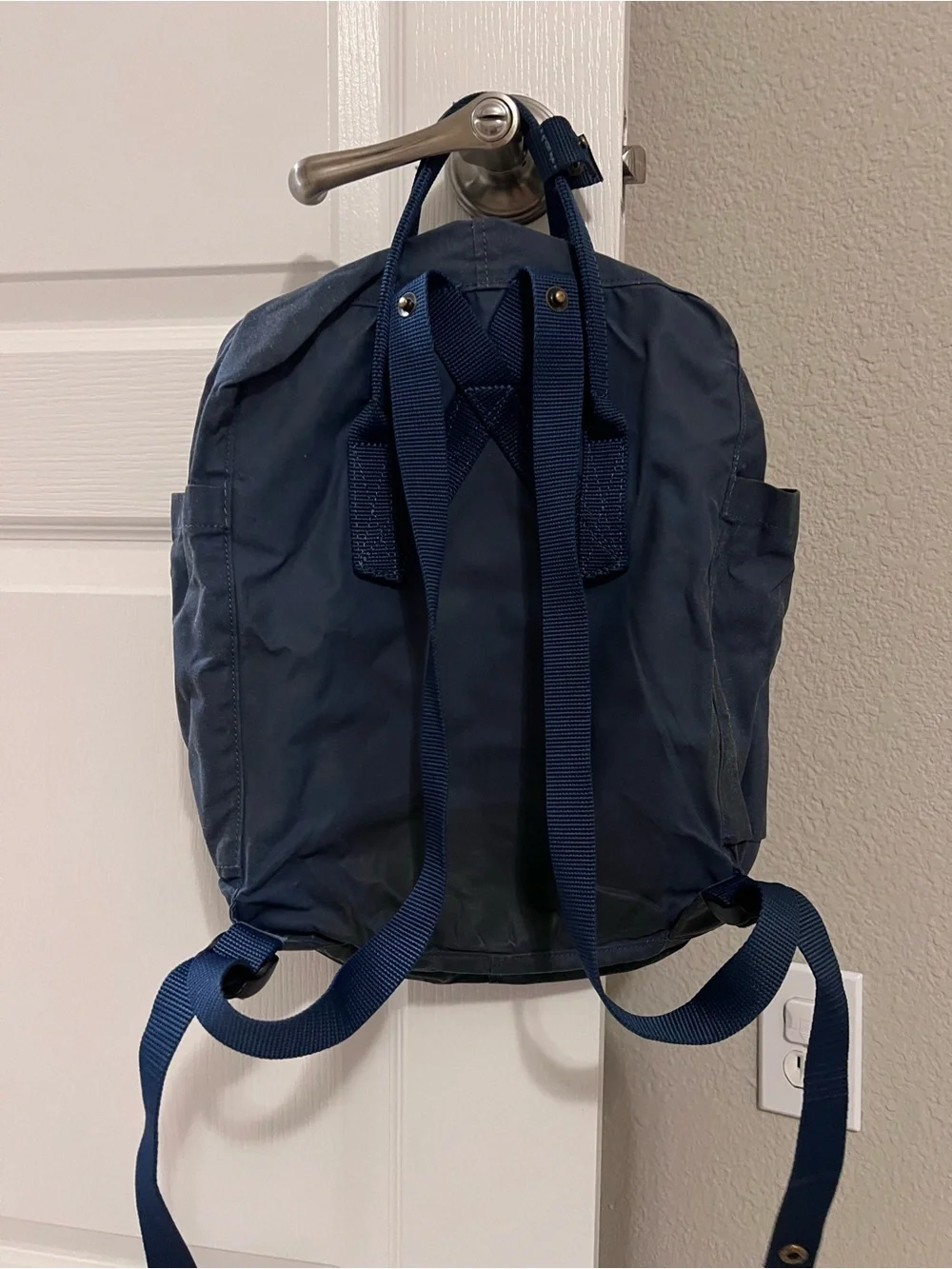 Fjallraven | Bags | Fjallraven Kanken Backpack In Navy With Red Logo ...